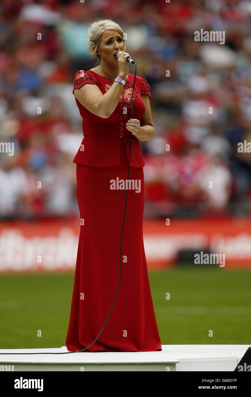 Lizzie jones hi-res stock photography and images - Alamy
