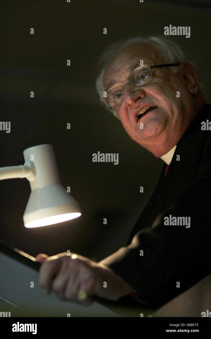 Archbishop Robin Eames High Resolution Stock Photography and Images - Alamy