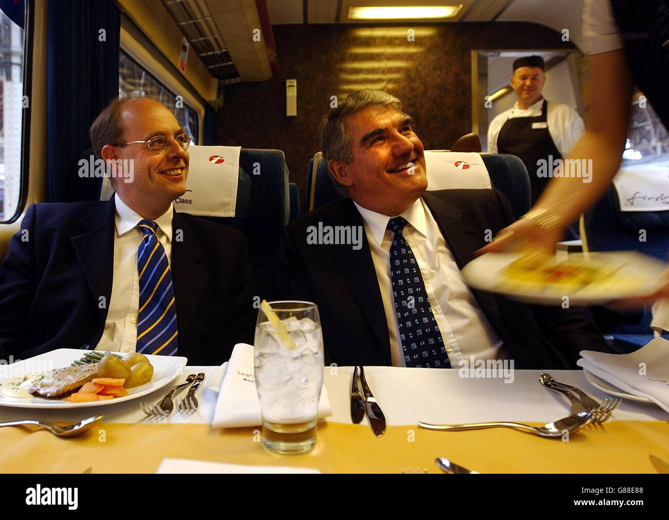 First Great Western Pullman Dining Car - Paddington Station. First ...