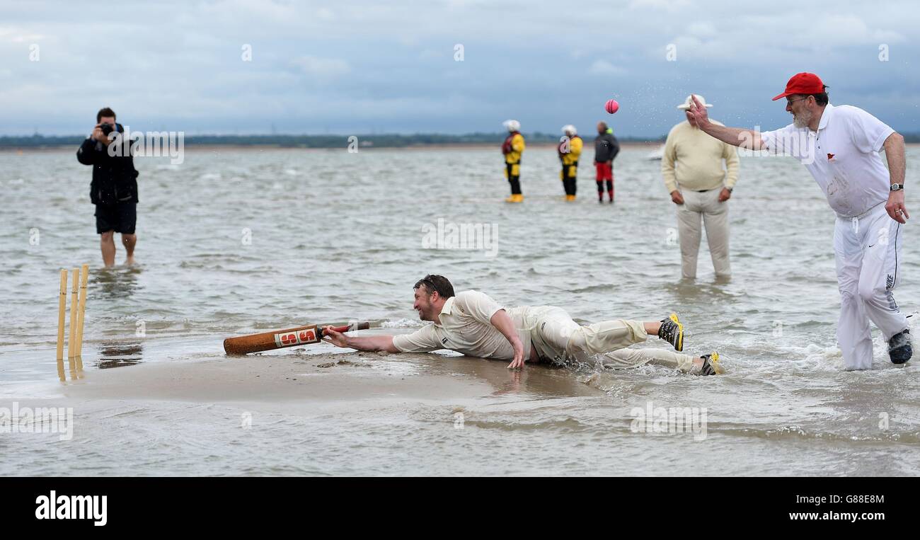 Bramble Bank Cricket Match Stock Photo - Alamy