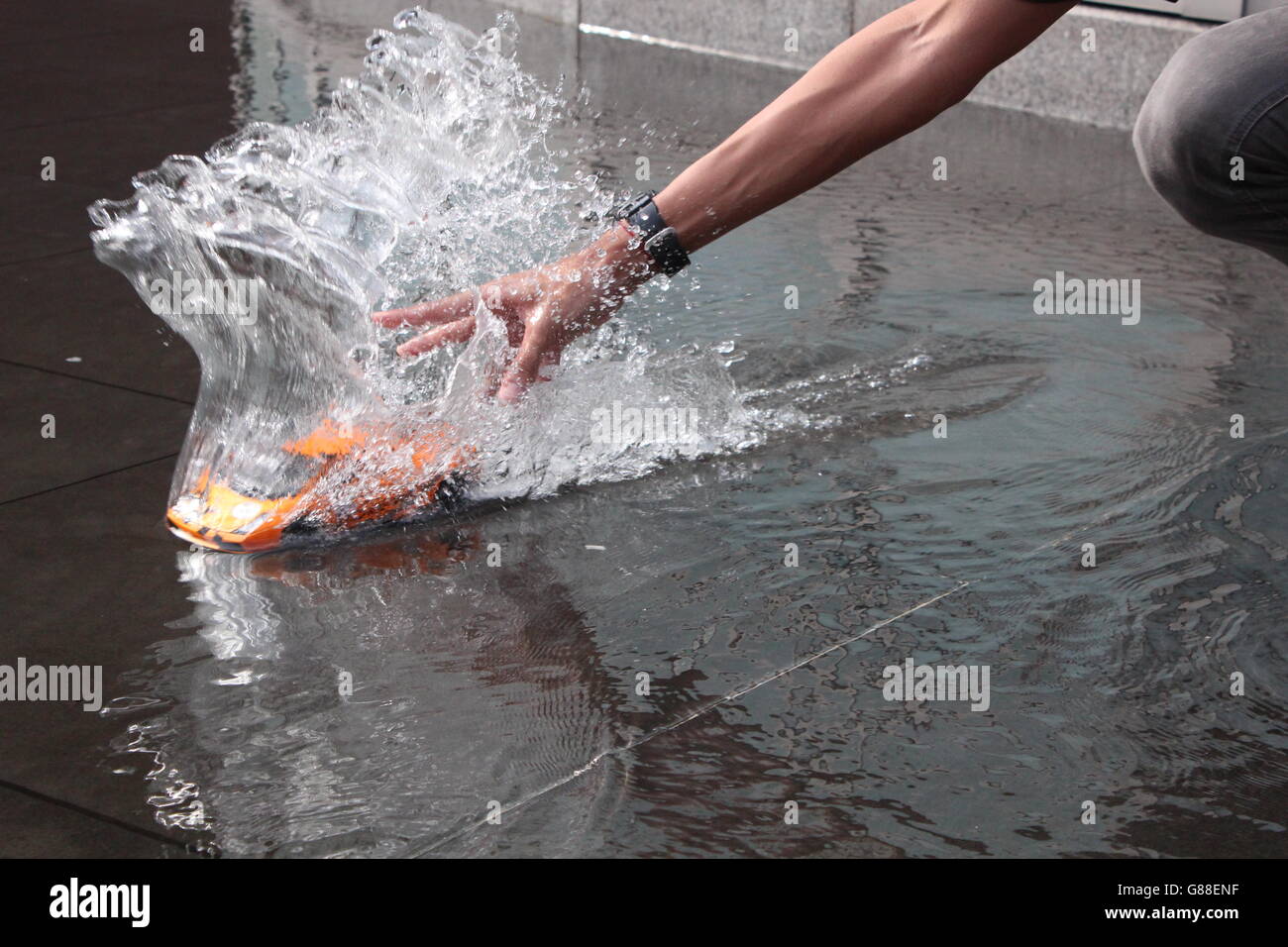 Car water splash hi-res stock photography and images - Alamy