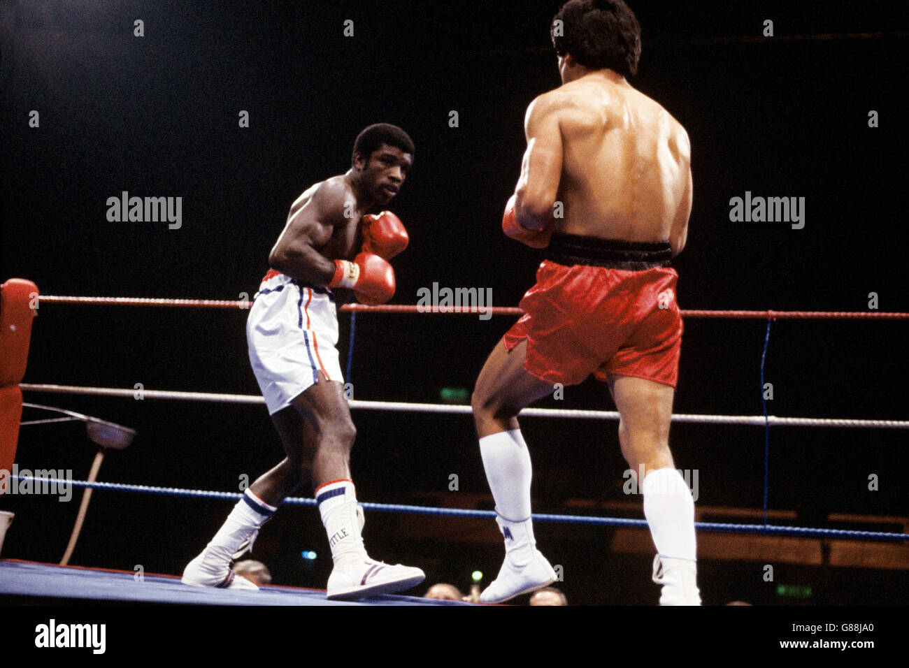 Boxing - Welterweight - Clinton McKenzie v Guillermo (Memo) Arreola ...