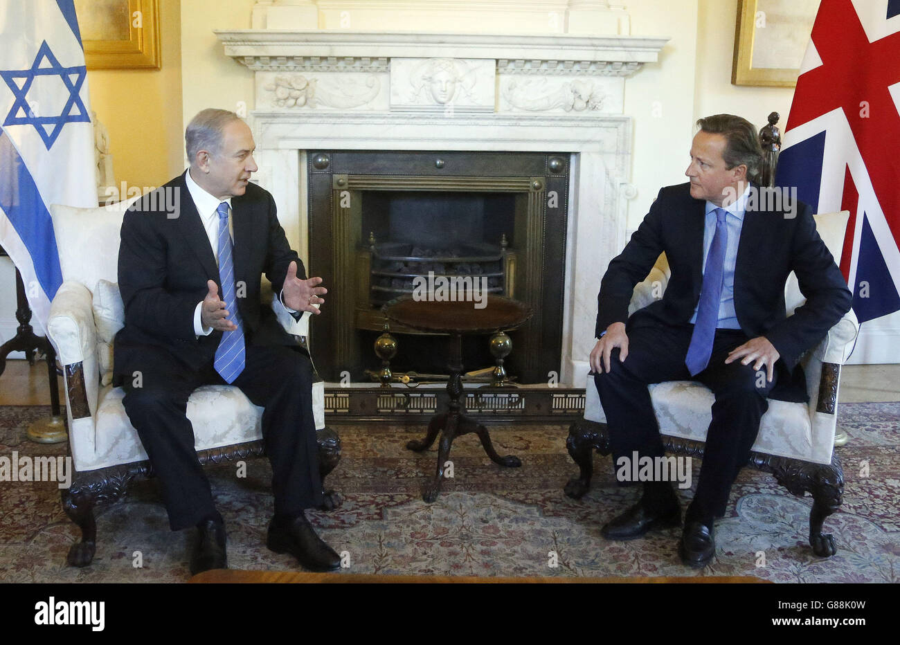 Prime Minister David Cameron (right) meets Israeli Prime Minister ...