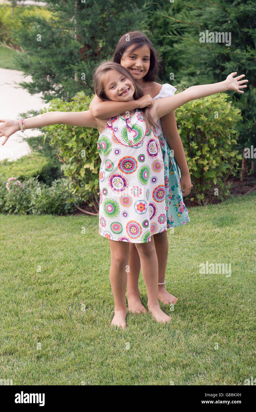 Girls and garden hi-res stock photography and images - Alamy