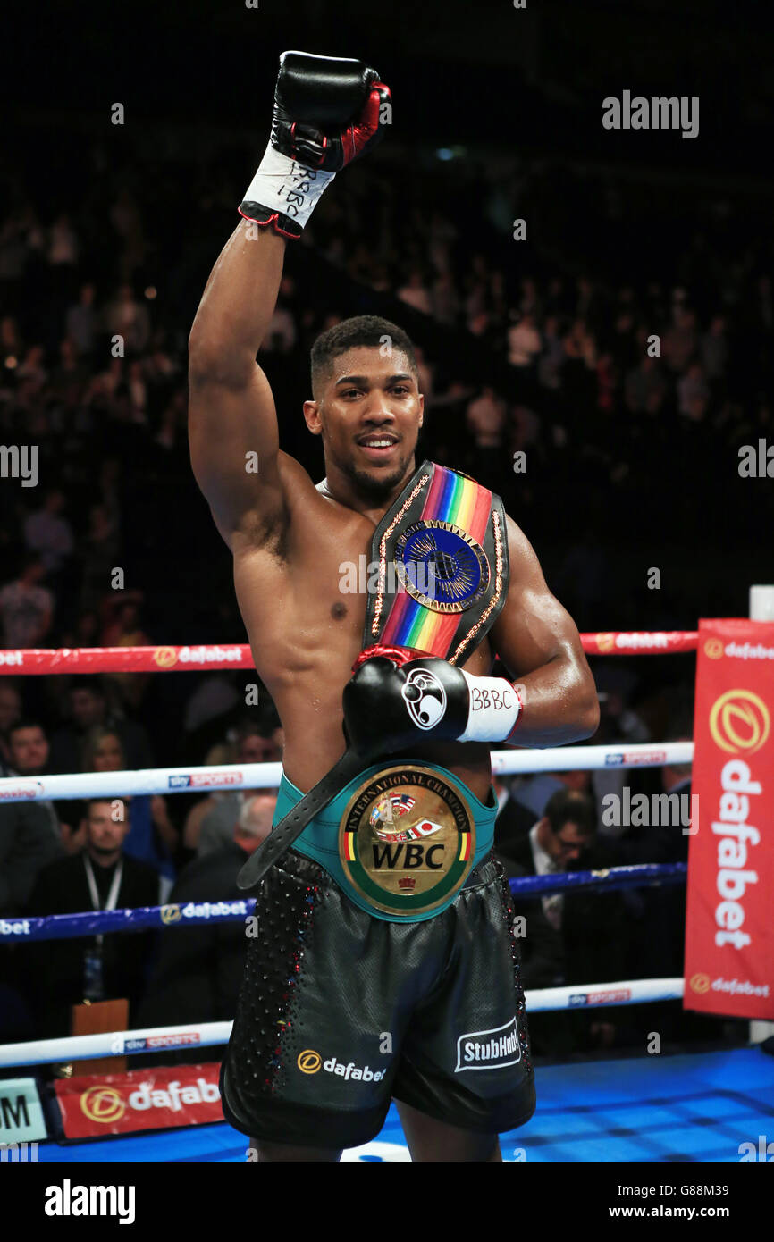 Anthony Joshua wins the Commonwealth Heavyweight title after stopping ...