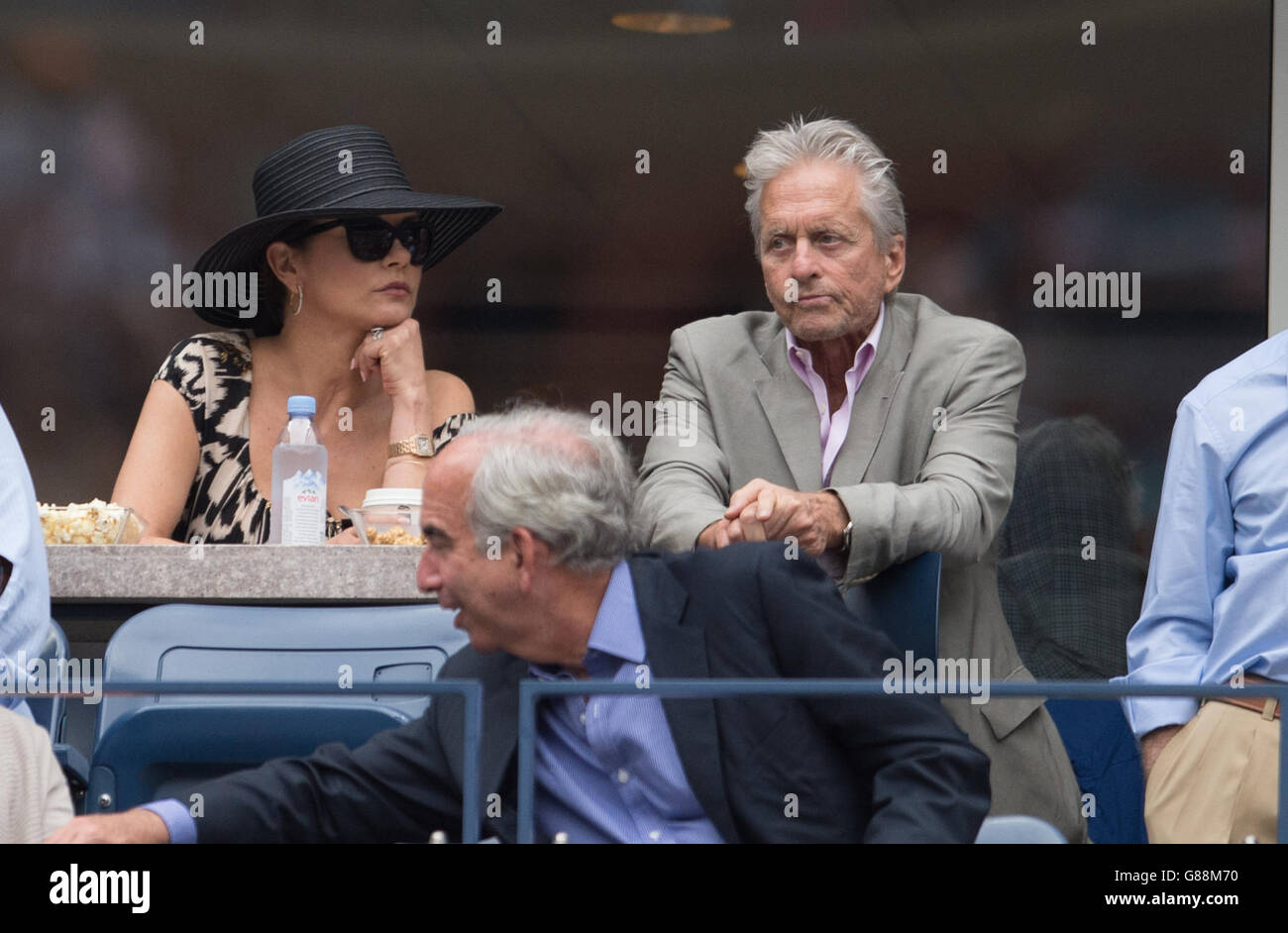 Catherine Zeta Jones and Michael Douglas watch Flavia Pennetta and ...