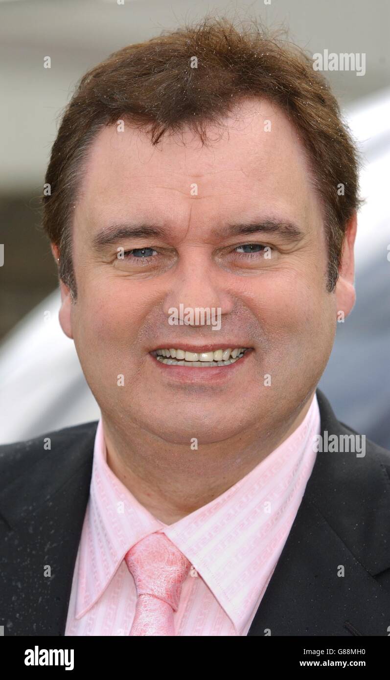 Who Wants To Be A Millionaire? Live Photocall - Battersea Stock Photo ...