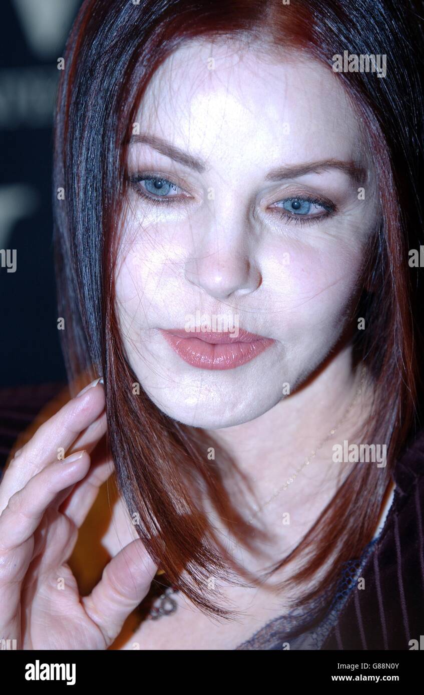 Priscilla Presley Book Signing - Waterstones - Oxford Street. Priscilla ...