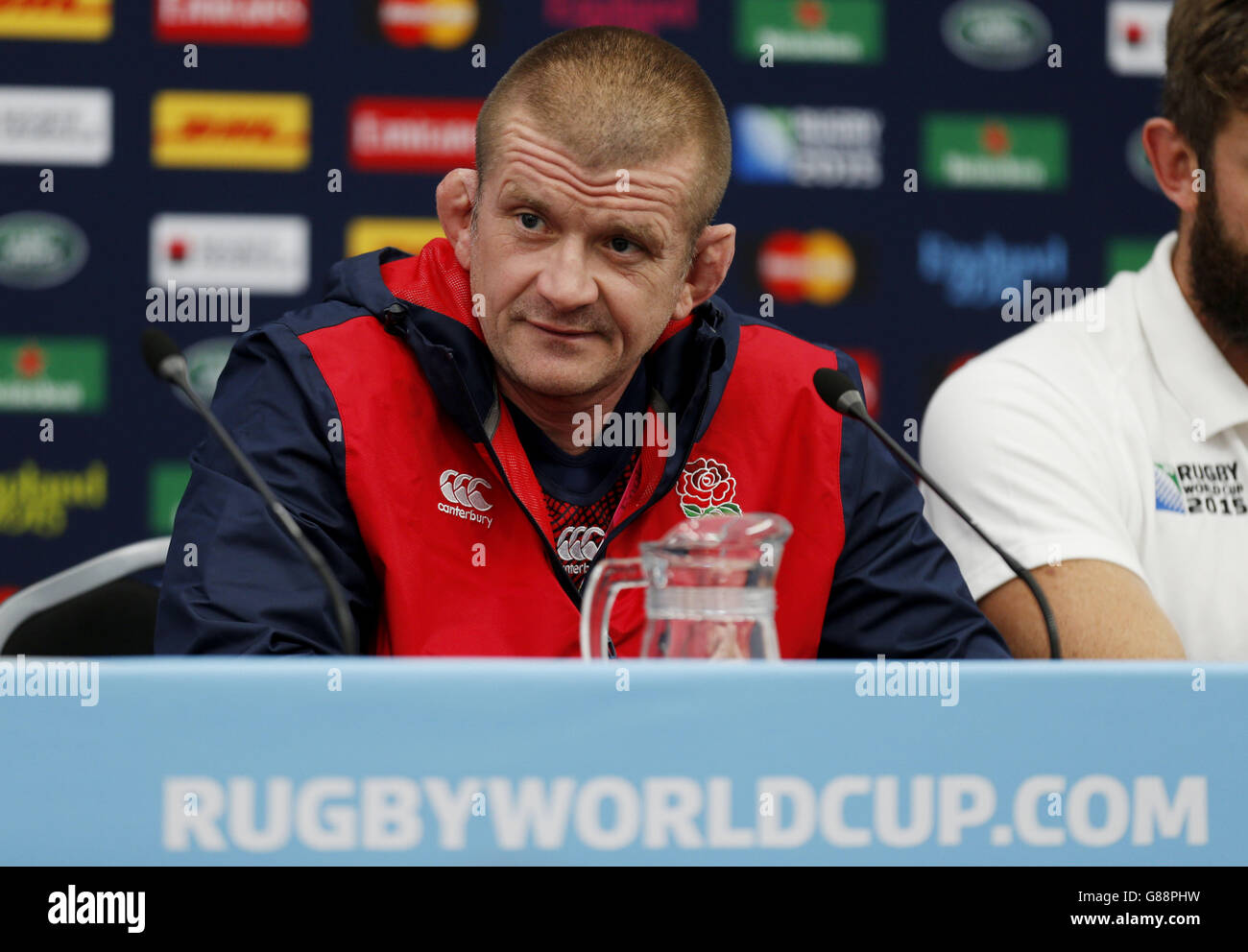 England coach graham rowntree hi-res stock photography and images - Alamy