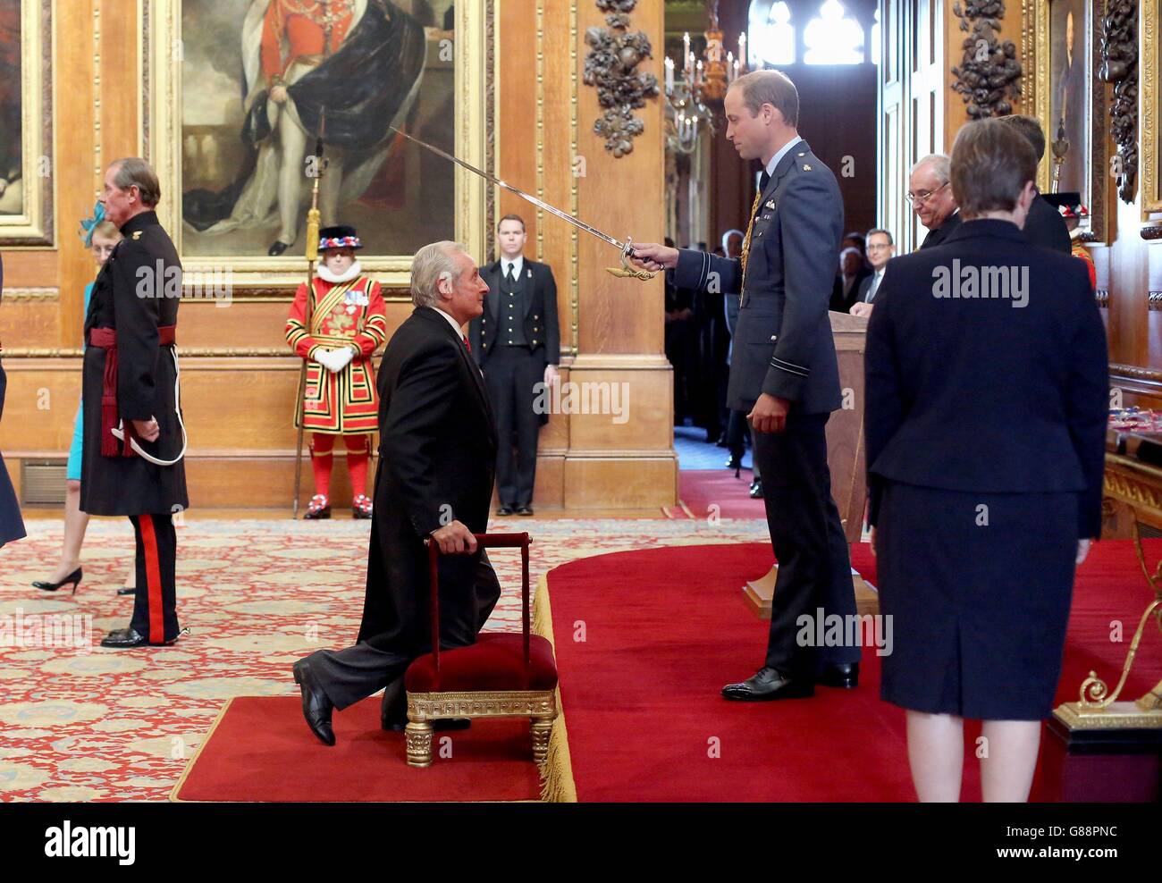 Sir Gareth Edwards, from Bridgend, is made a Knight Bachelor of the ...
