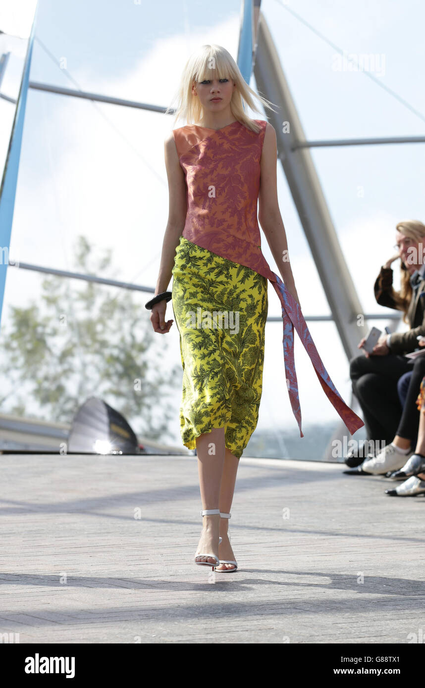 Consumer saunders hi-res stock photography and images - Alamy