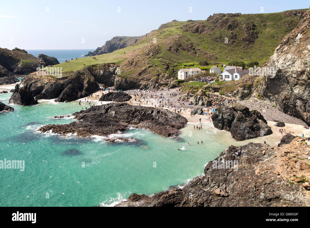Coastal scenery, Kynance Cove, Lizard peninsula, Cornwall, England, UK ...