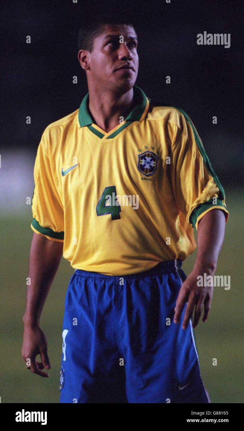International Soccer ... Copa America .... Brazil v Peru. Marcio Silva ...