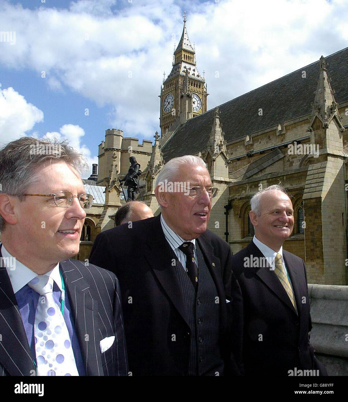 The Rev Ian Paisley arrives with colleagues at the House of Commons ...