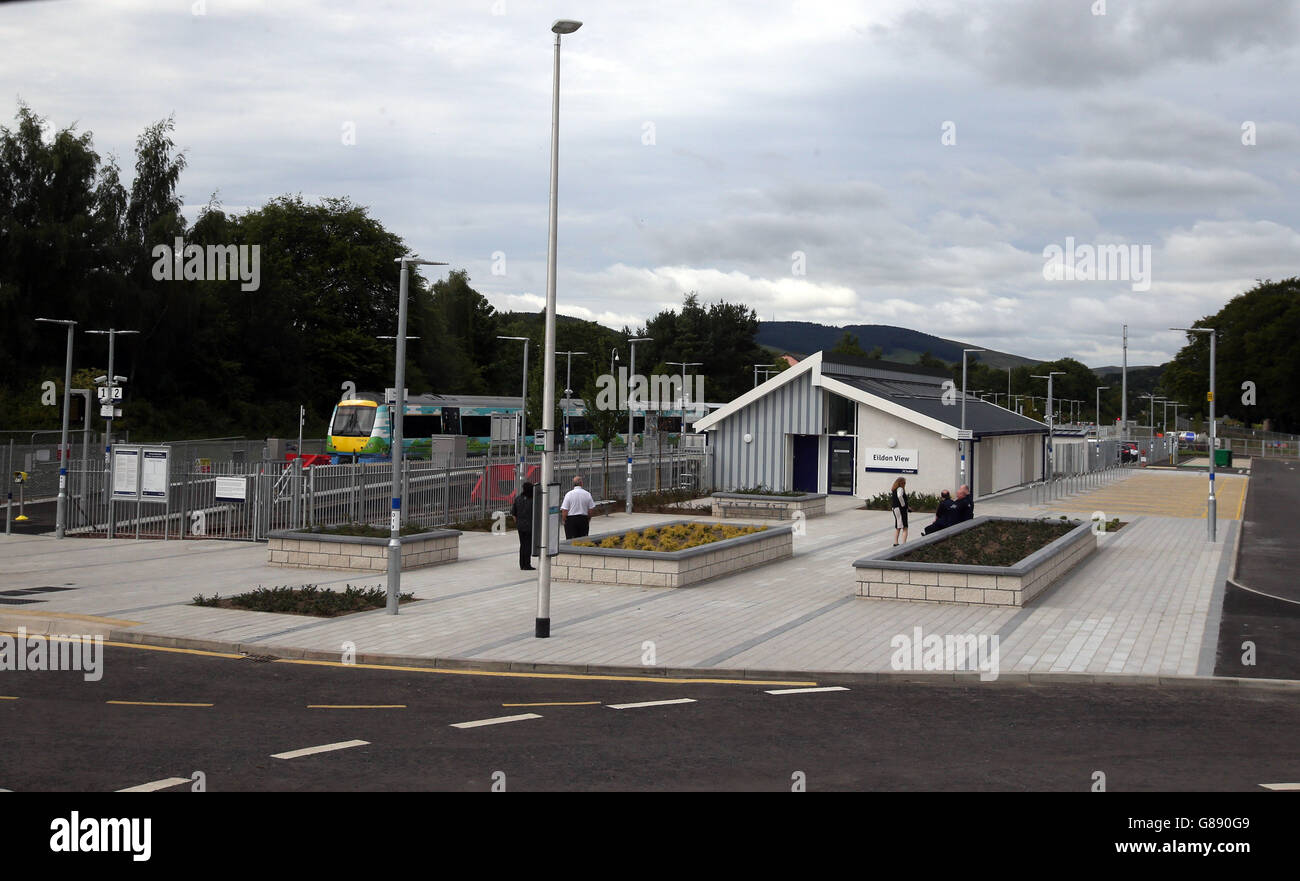 News rail borders hi-res stock photography and images - Alamy