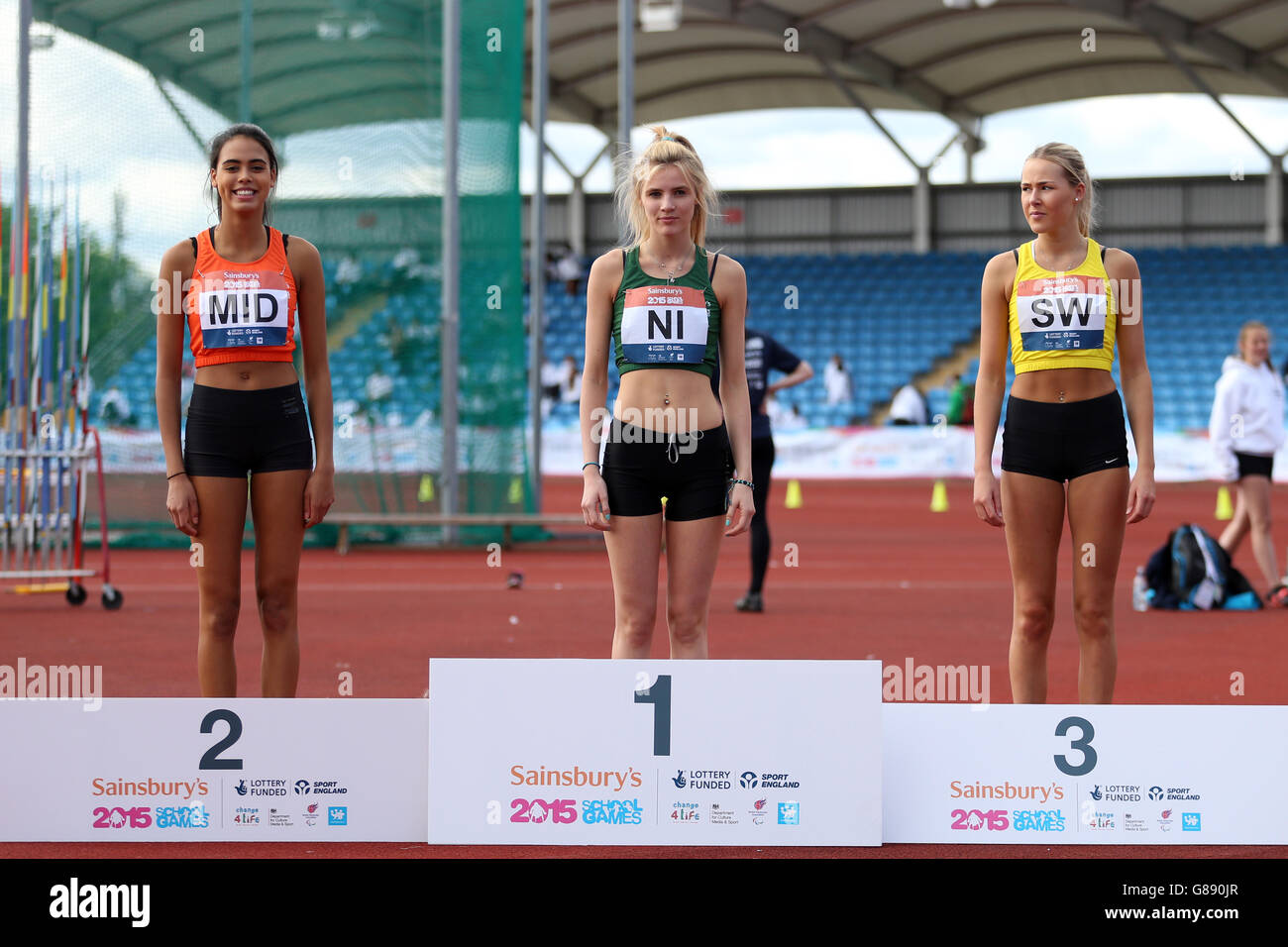 (l-r) England Midlands' Isabelle Cain-Daley, Northern Ireland's Phoebe ...