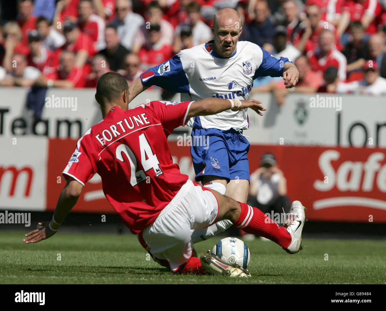 Jonathan fortune charlton palace hi-res stock photography and images ...