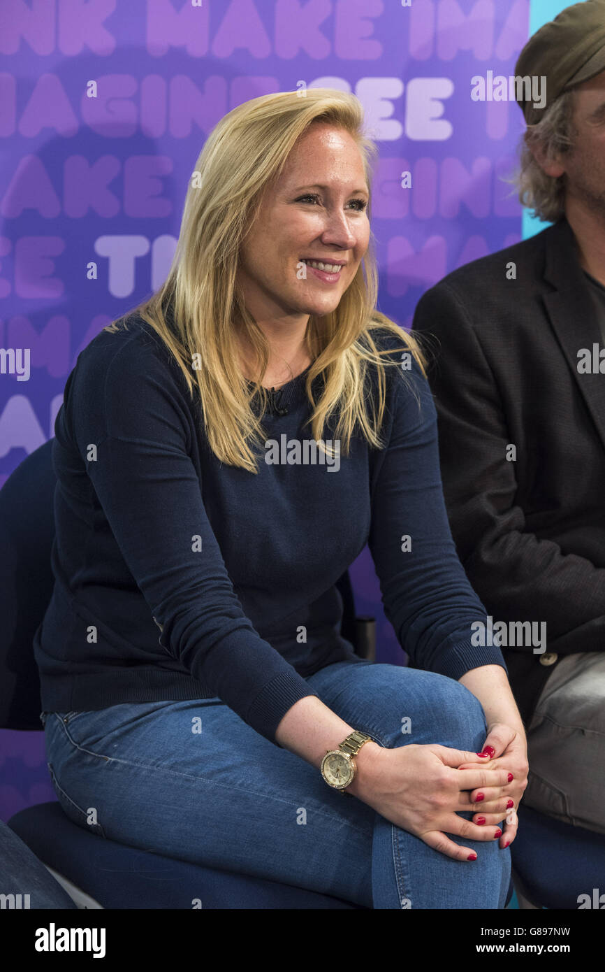 Showbiz bill hi-res stock photography and images - Alamy