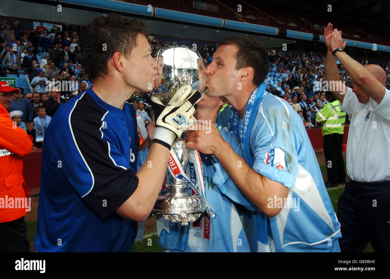 John martin and jamie stuart celebrate their victory hi-res stock ...