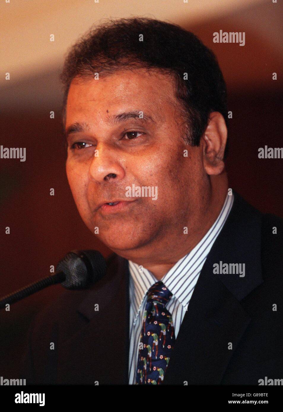 Paul money samuel hi-res stock photography and images - Alamy