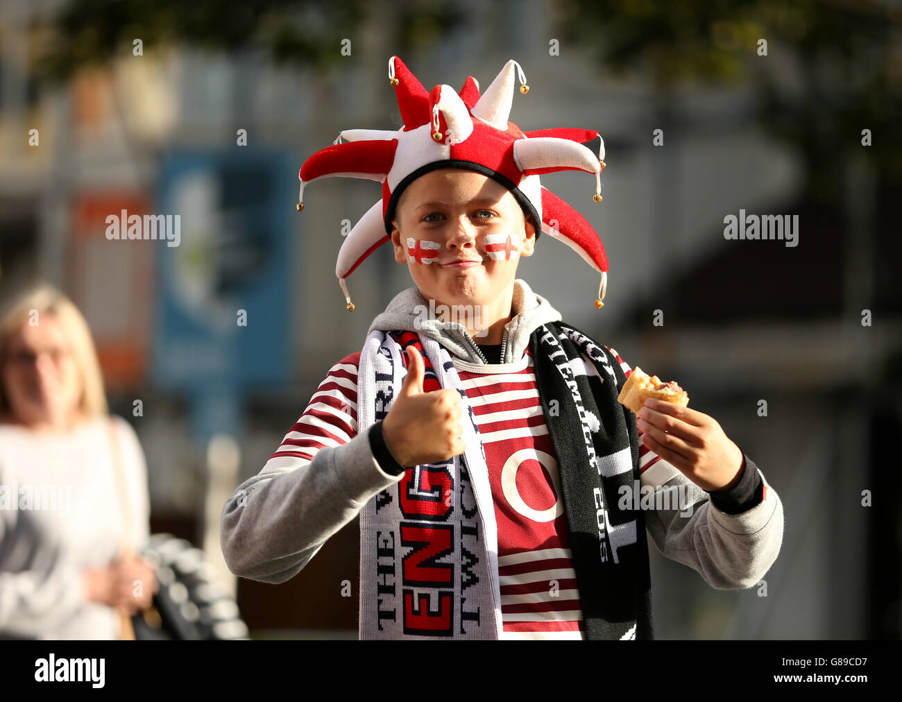 England fan poses hi-res stock photography and images - Alamy