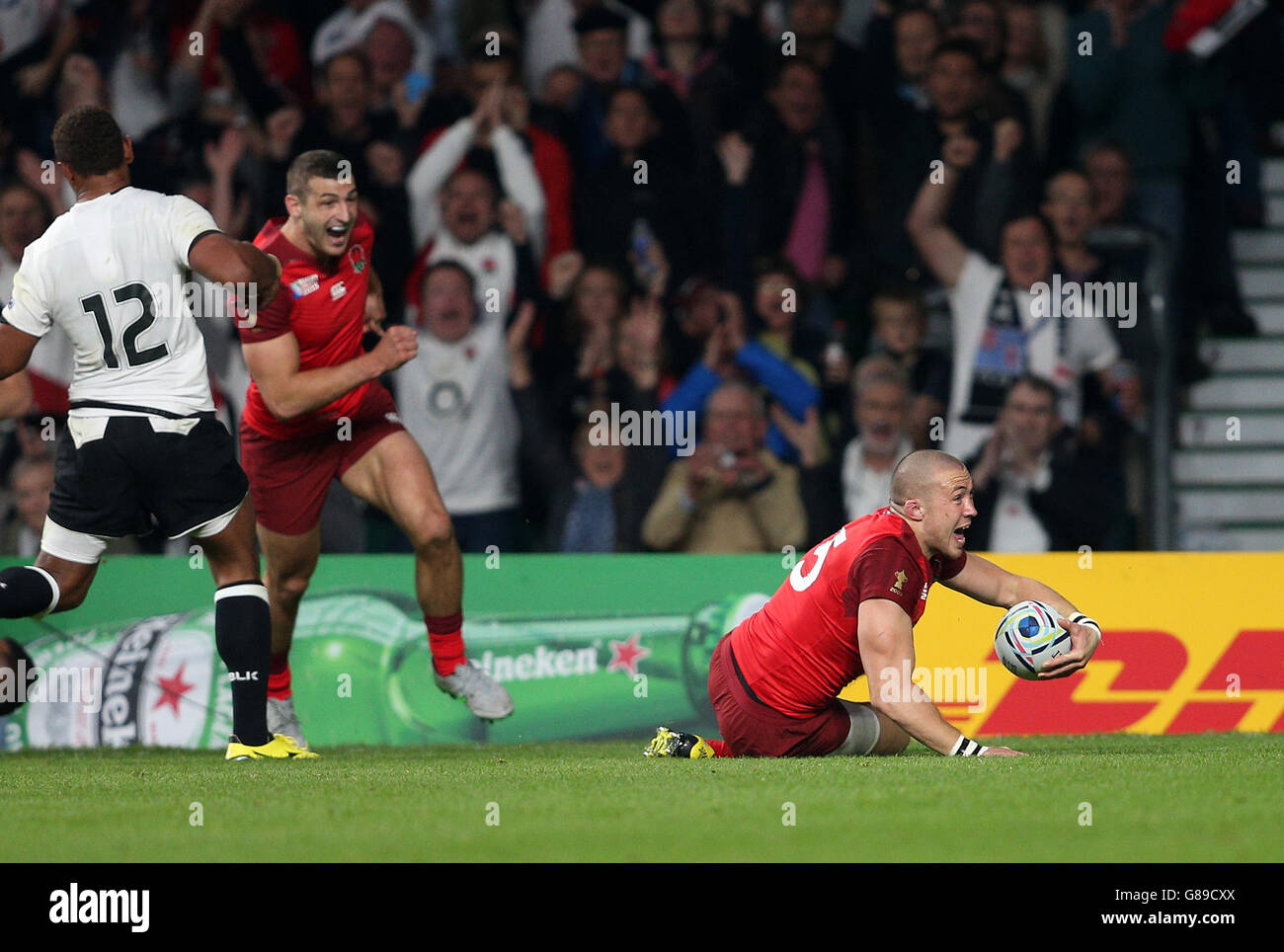 Englands mike brown rugby world cup match twickenham stadium hi-res ...