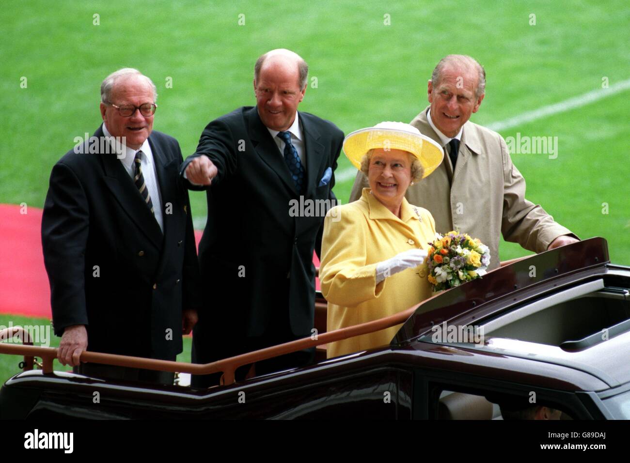 Her Majesty The Queen takes a tour of Derby County's new Pride Park ...
