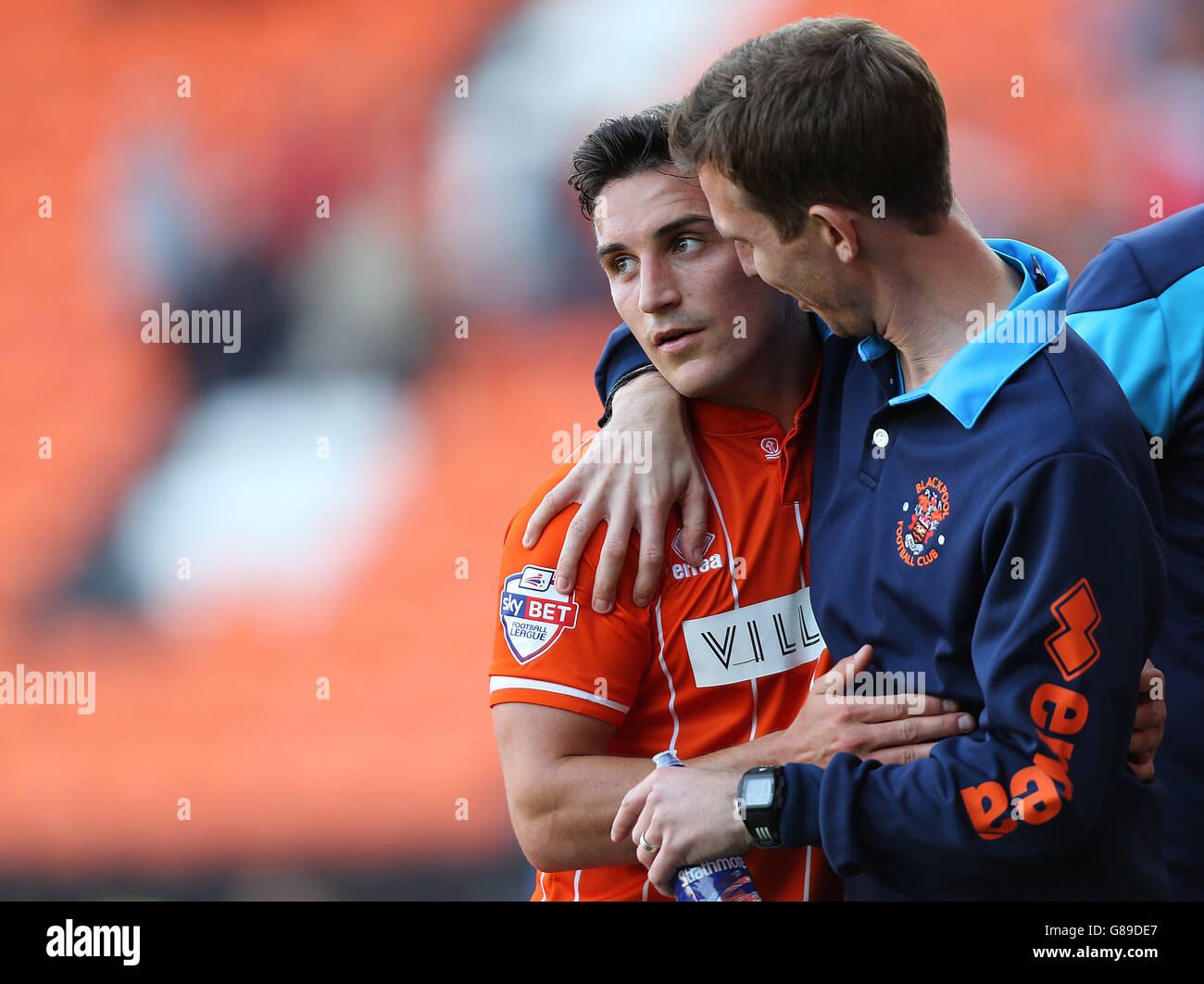 Blackpool's Jack Redshaw celebrates scoring against Barnsley at the end ...