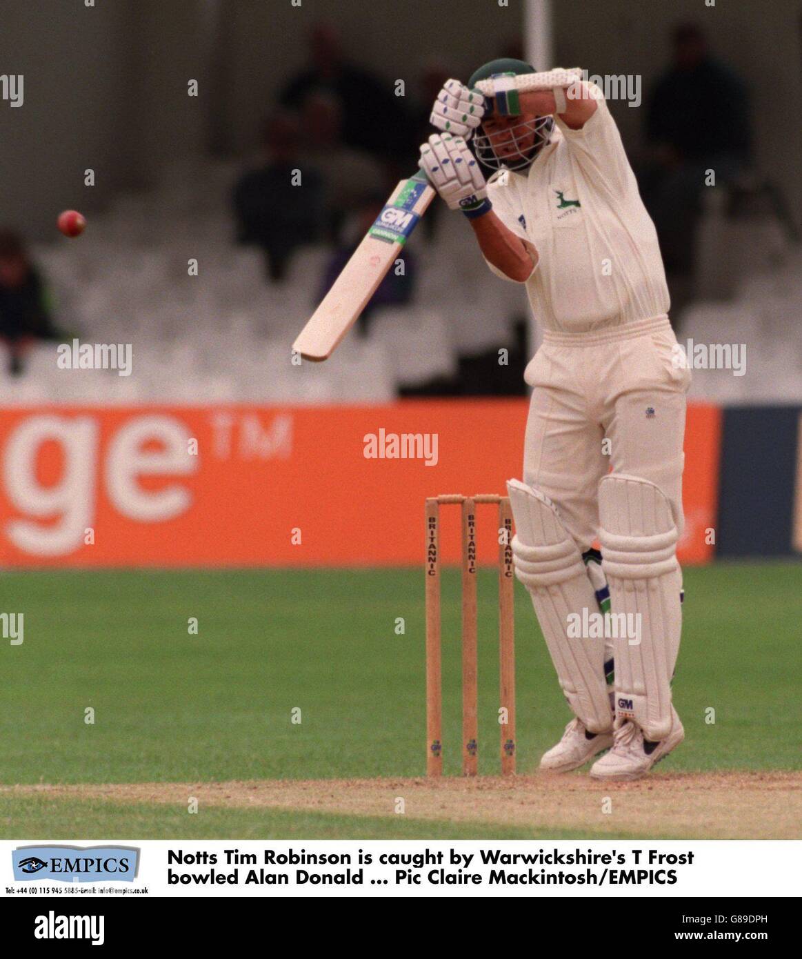 Cricket nottinghamshire tim robinson hi-res stock photography and ...