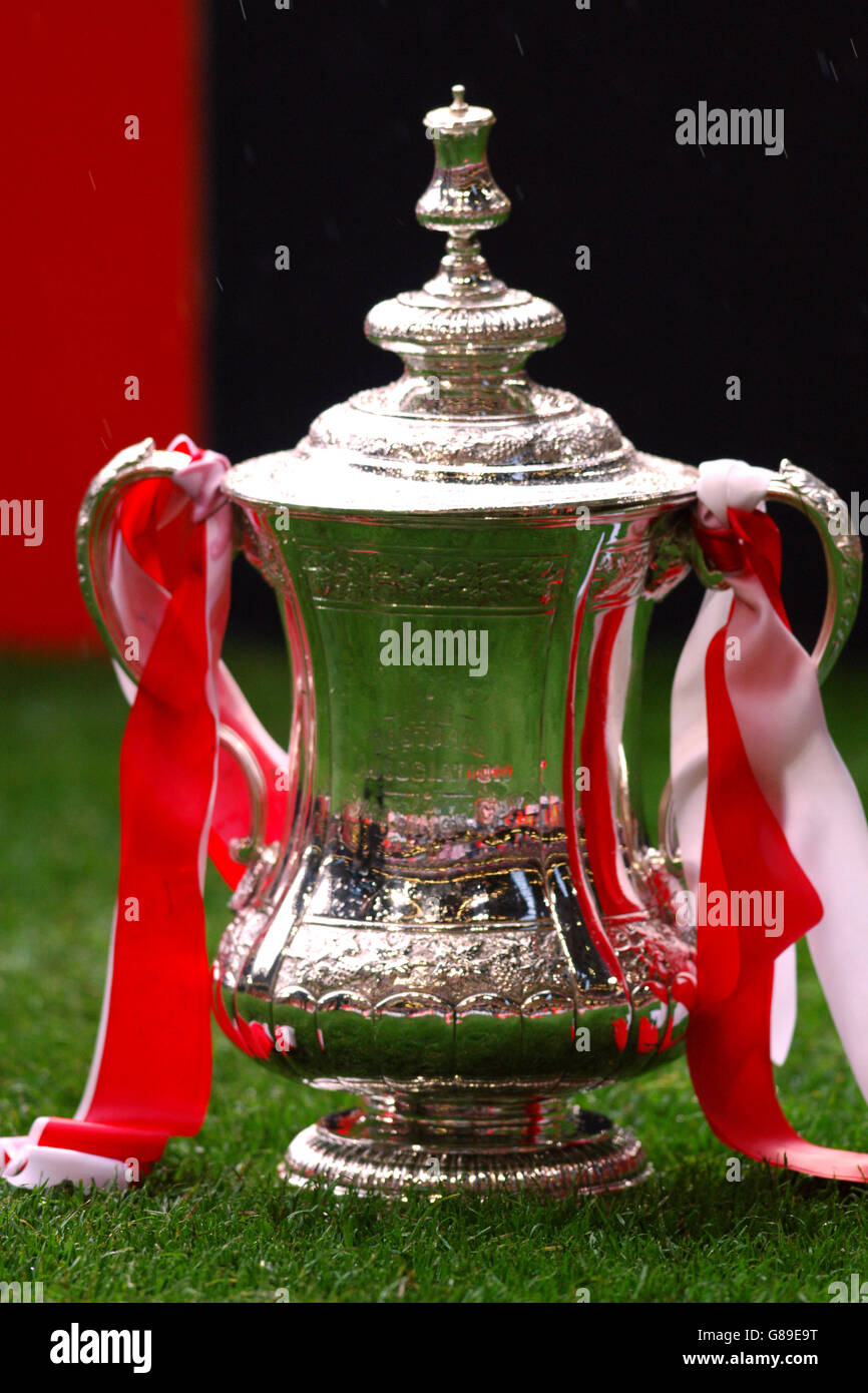 Soccer - FA Cup - Final - Arsenal v Manchester United - Millennium ...