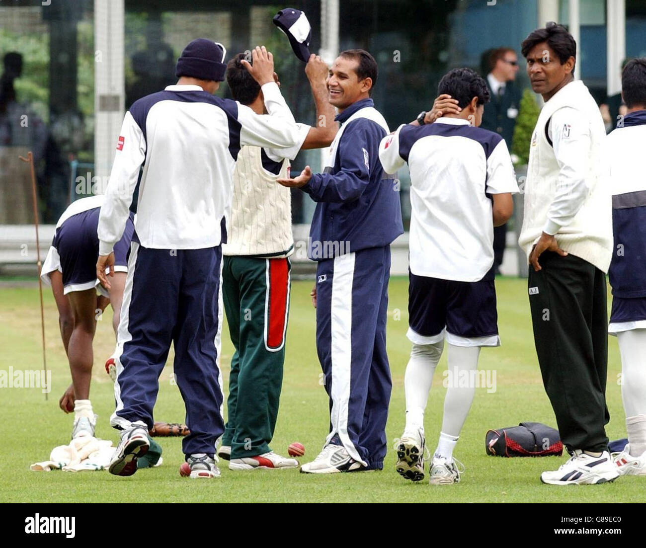 Bangladesh captain Habibul Bashar (C) during a net practice session ...