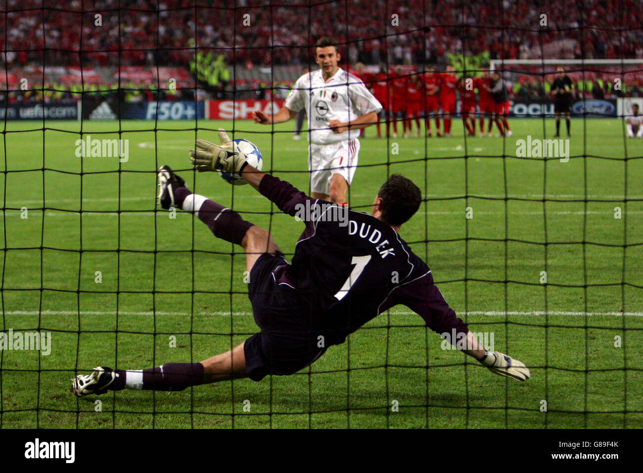 Dudek liverpool champions league final hi-res stock photography and ...