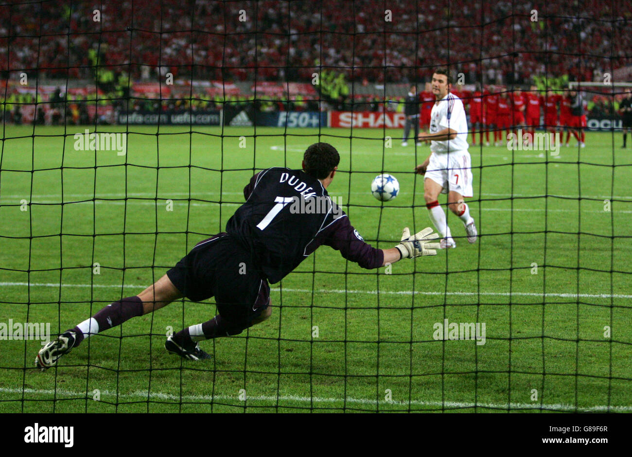 Dudek liverpool champions league final hi-res stock photography and ...