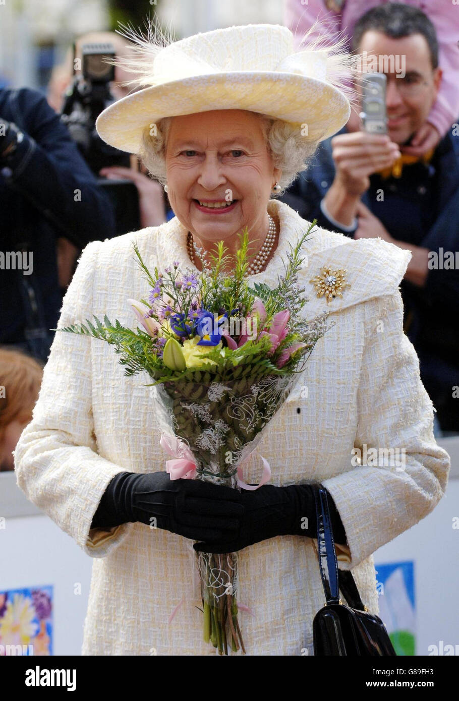 Queen elizabeth ii in sir winston churchill square hi-res stock ...