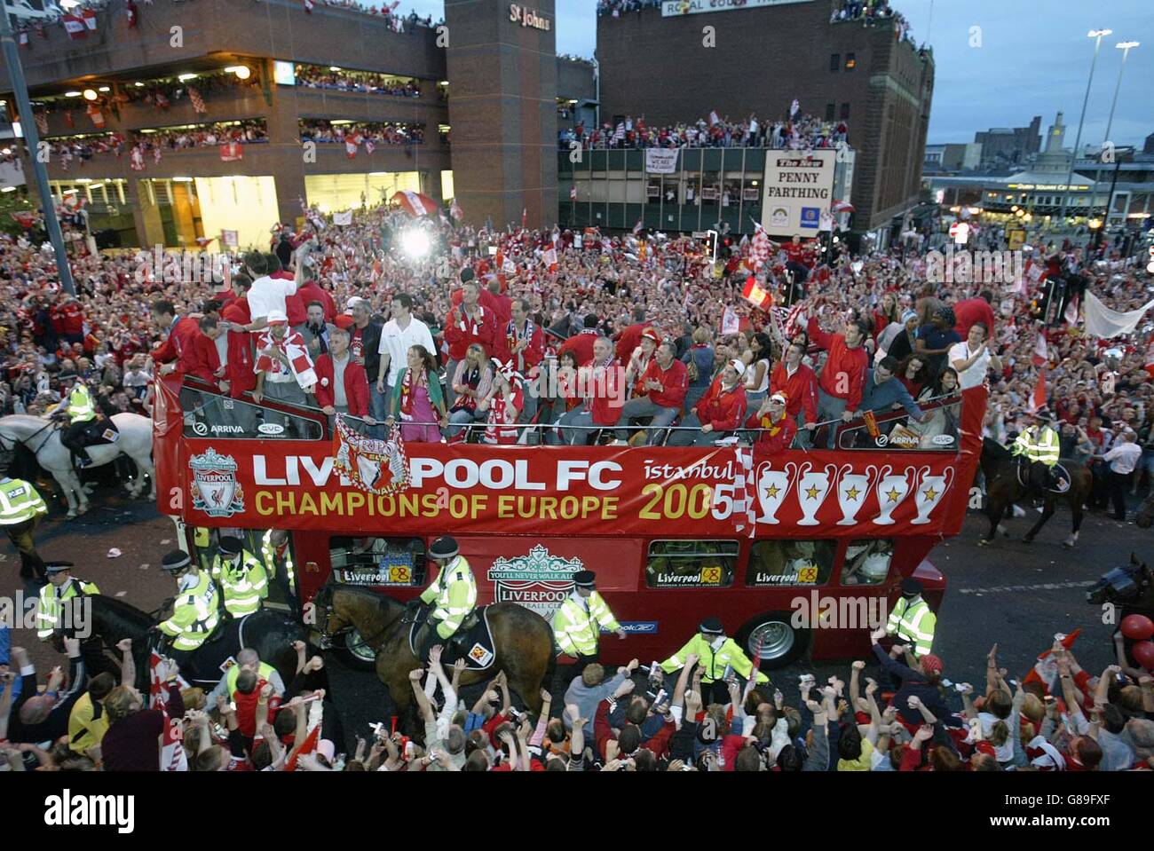Soccer - UEFA Champions League - Winners Parade - Liverpool Stock Photo ...