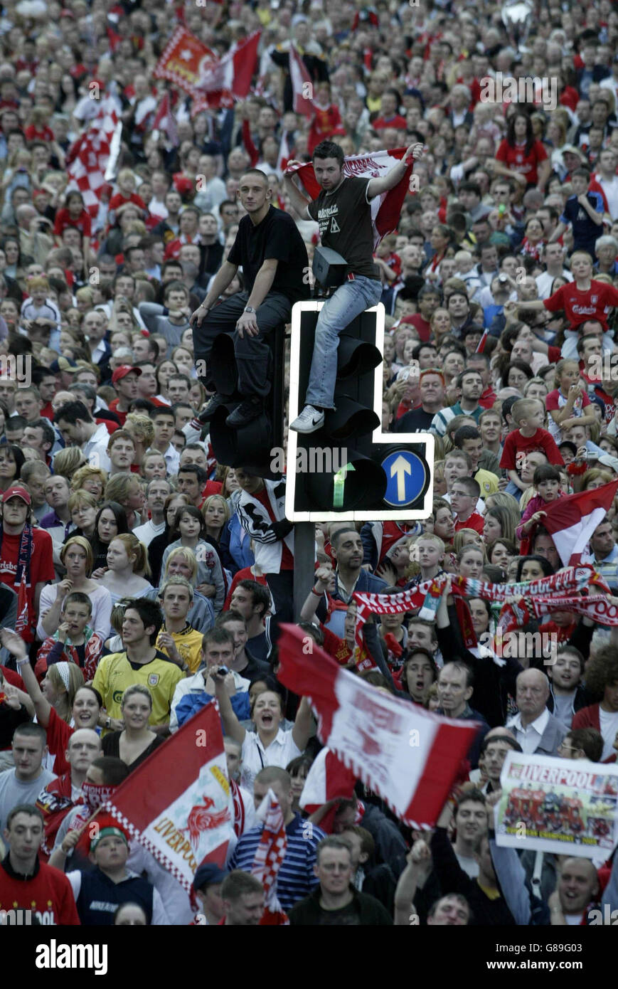 Soccer - UEFA Champions League - Winners Parade - Liverpool Stock Photo ...