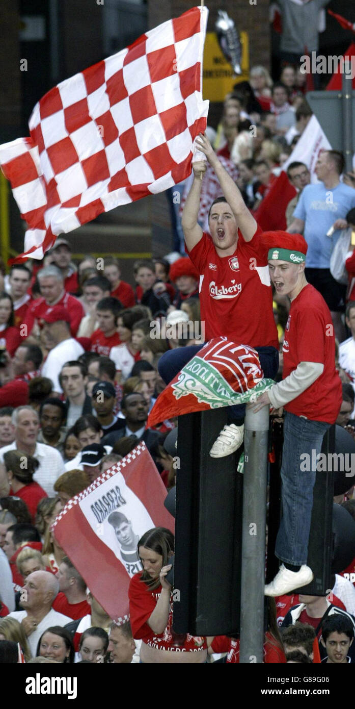 Soccer uefa champions league winners parade liverpool hi-res stock ...