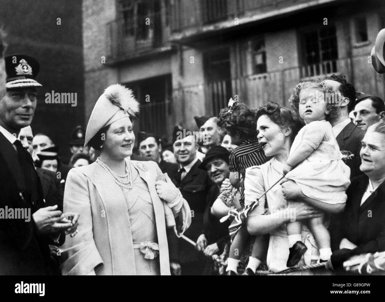 World War Two - British Empire - Home Front - British Royal Family ...