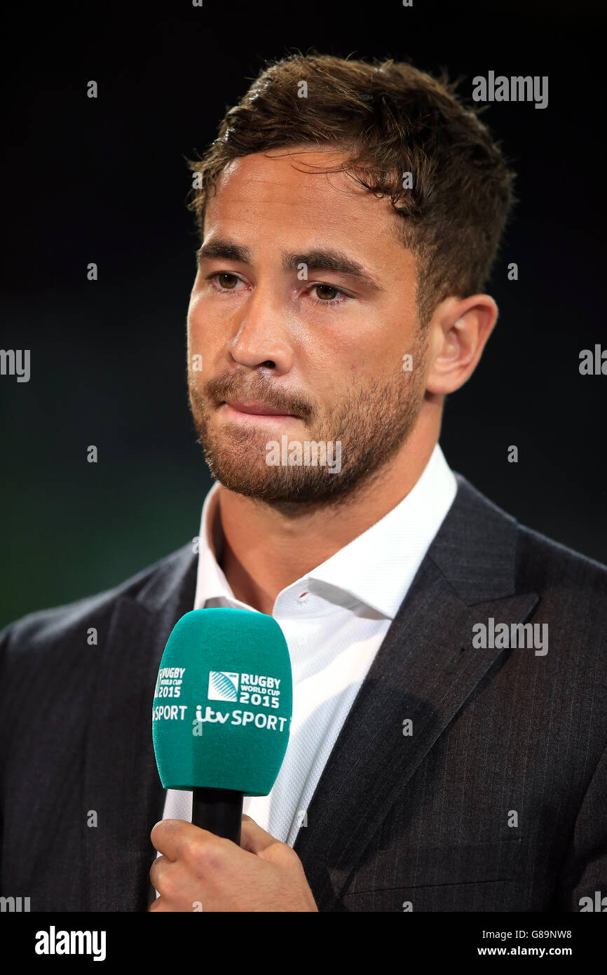 England rugby microphone hi-res stock photography and images - Alamy