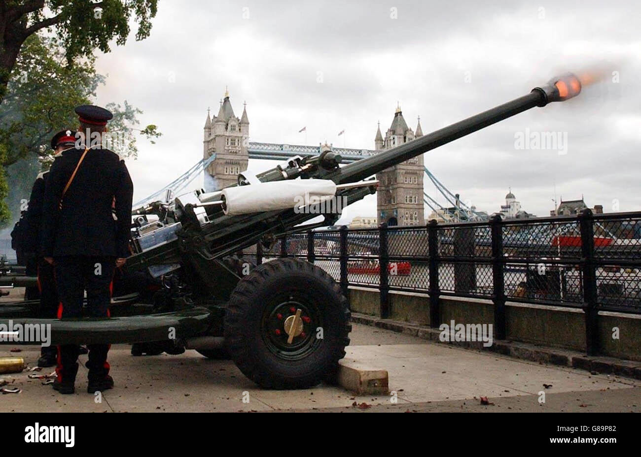 Gunners from the 'Honorable Artillery Company' fire a 62 gun salute to ...