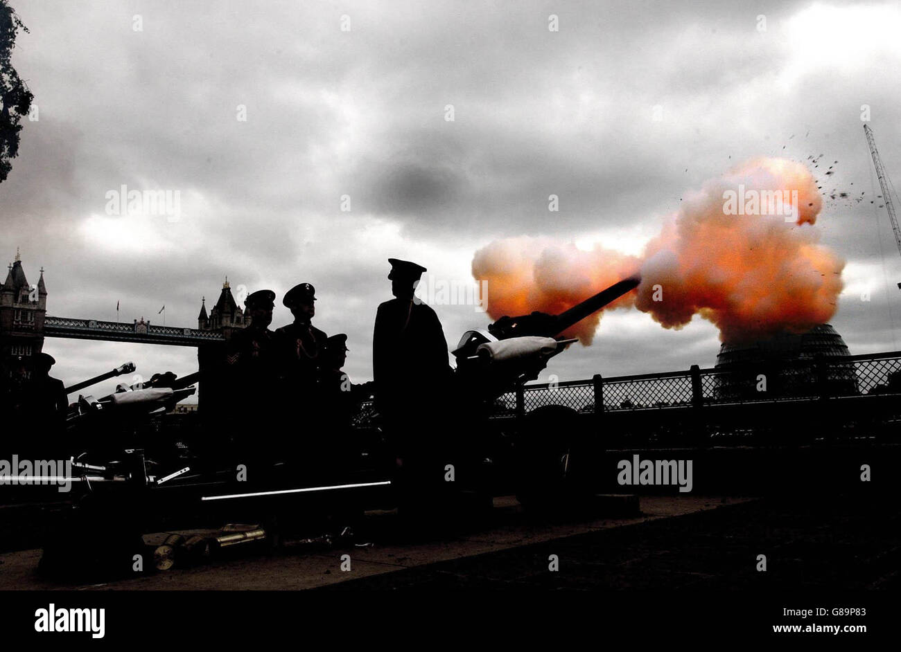 Gunners from the 'Honorable Artillery Company' fire a 62 gun salute to ...