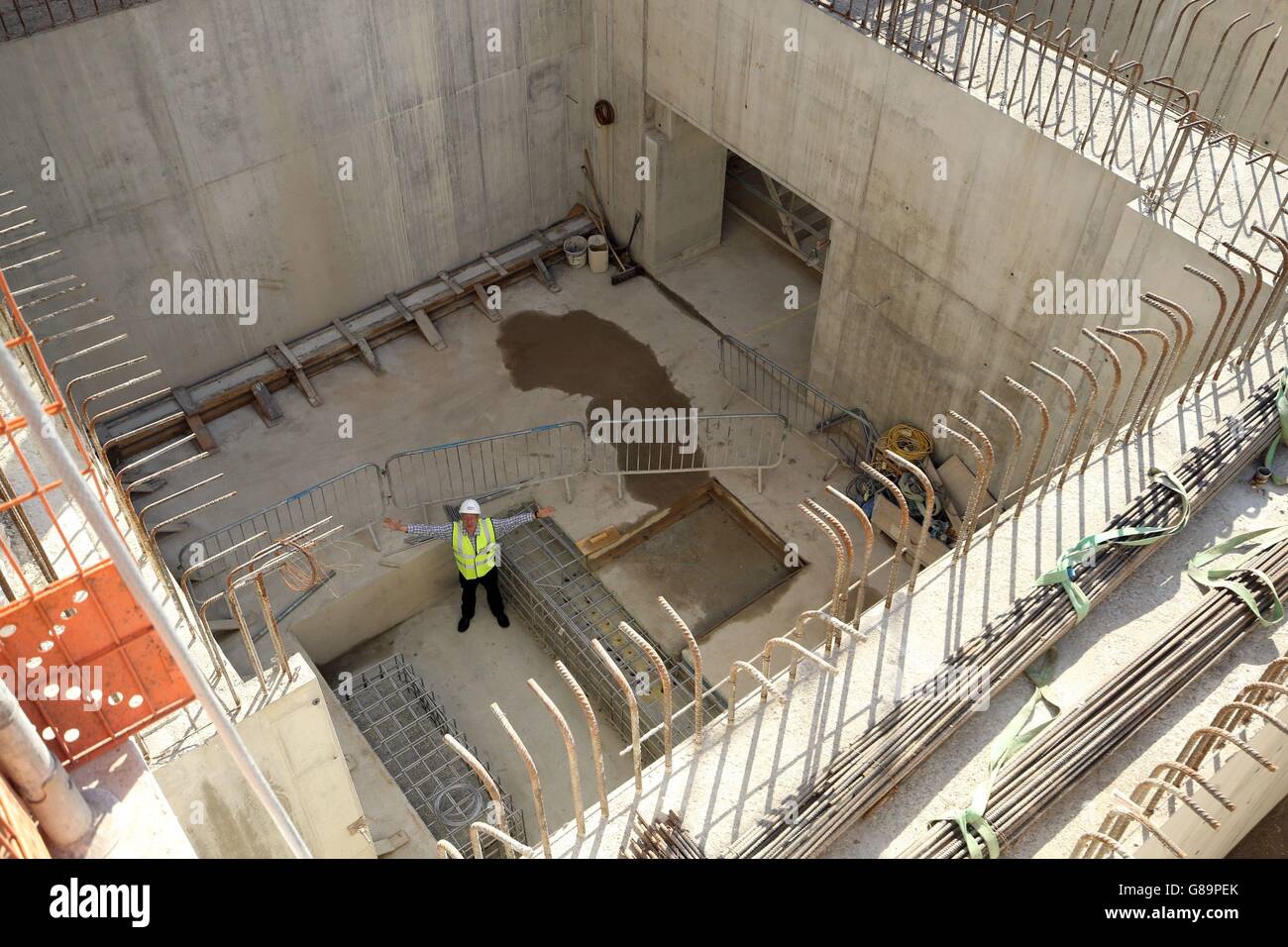 New radiotherapy machine at Royal Marsden Hospital Stock Photo - Alamy