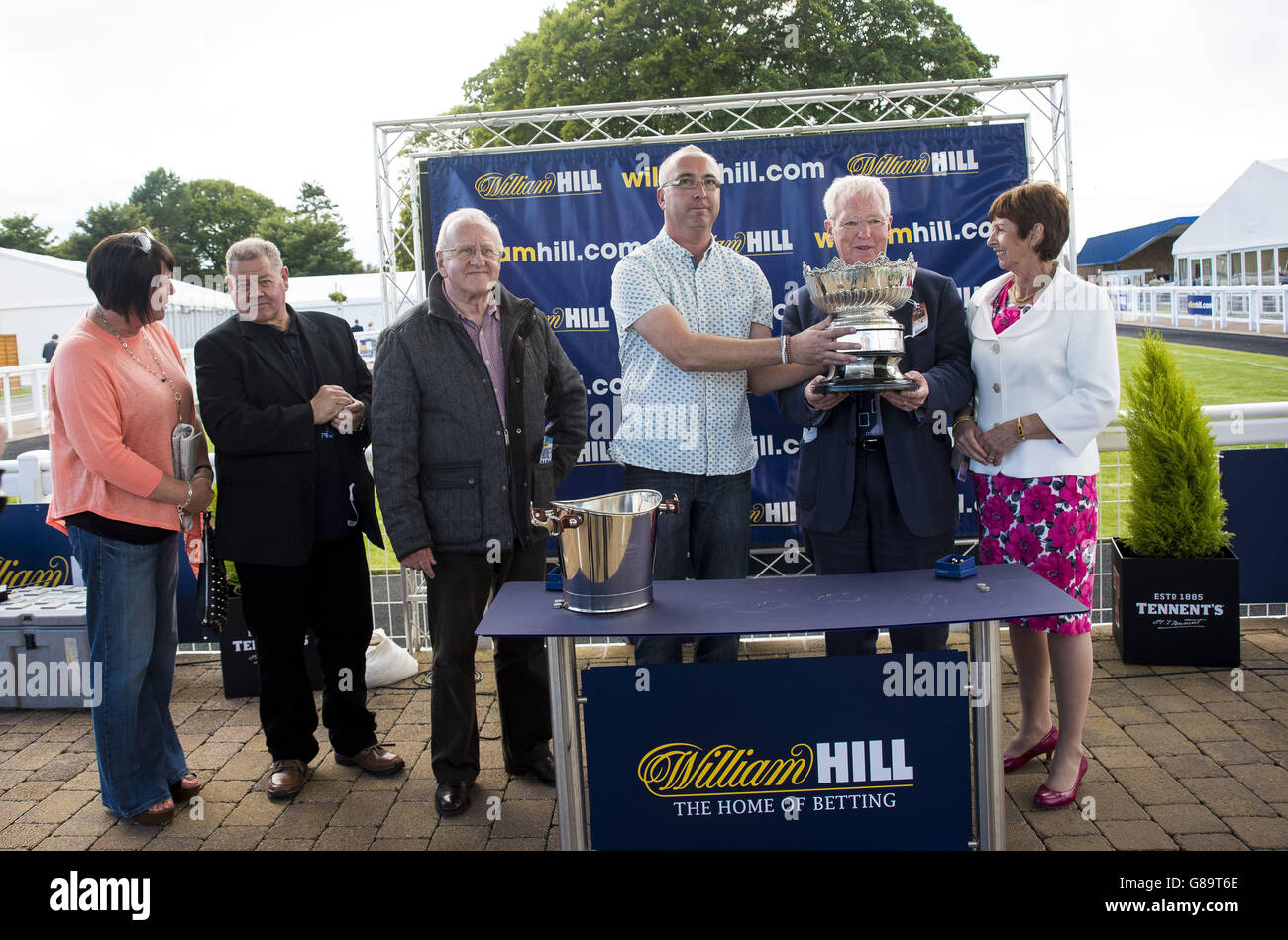 Mistiroc ridden by Feral Lynch, Trained by Jim Goldie and owned by Drew ...