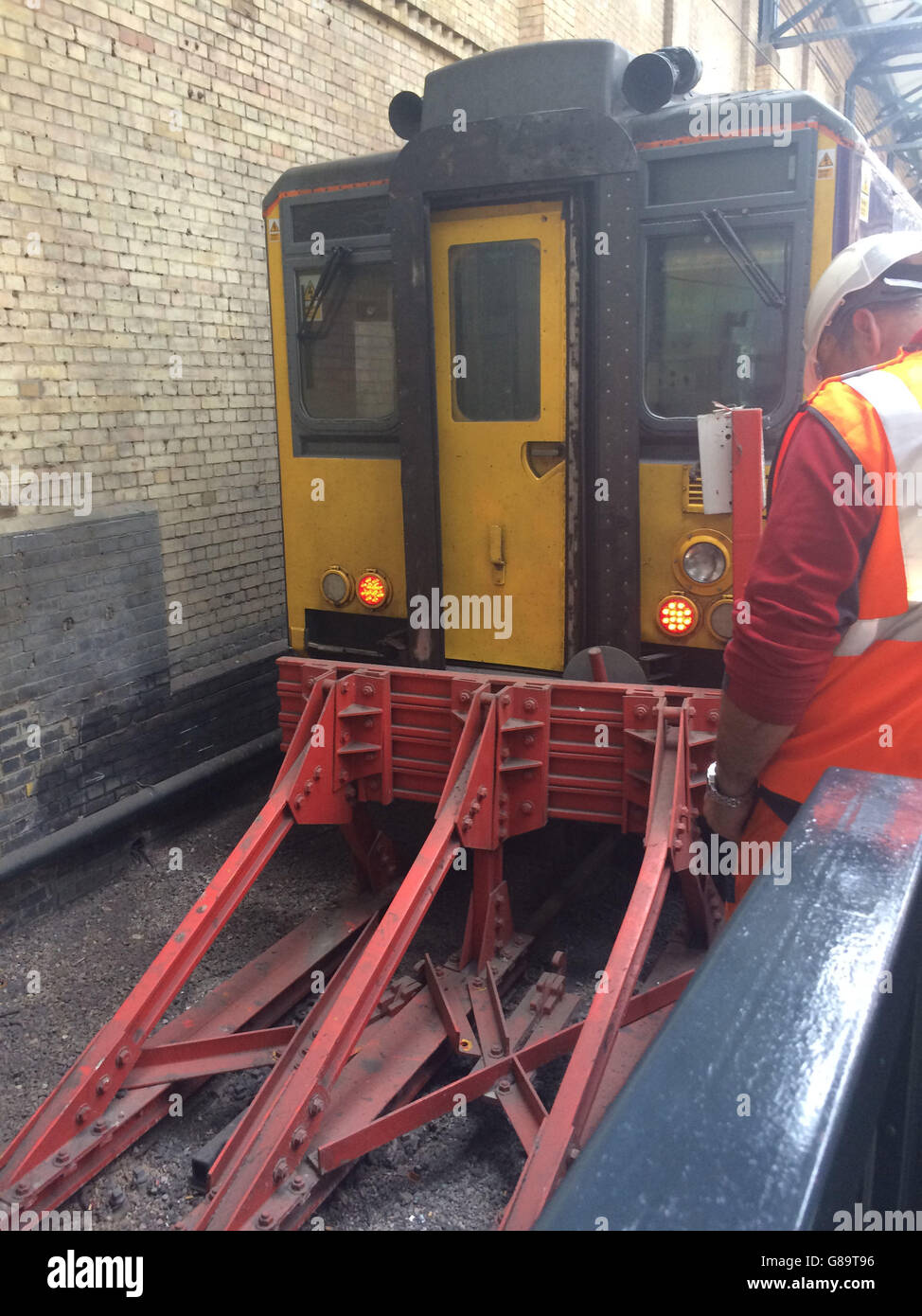 Train hit buffers at King's Cross Stock Photo - Alamy