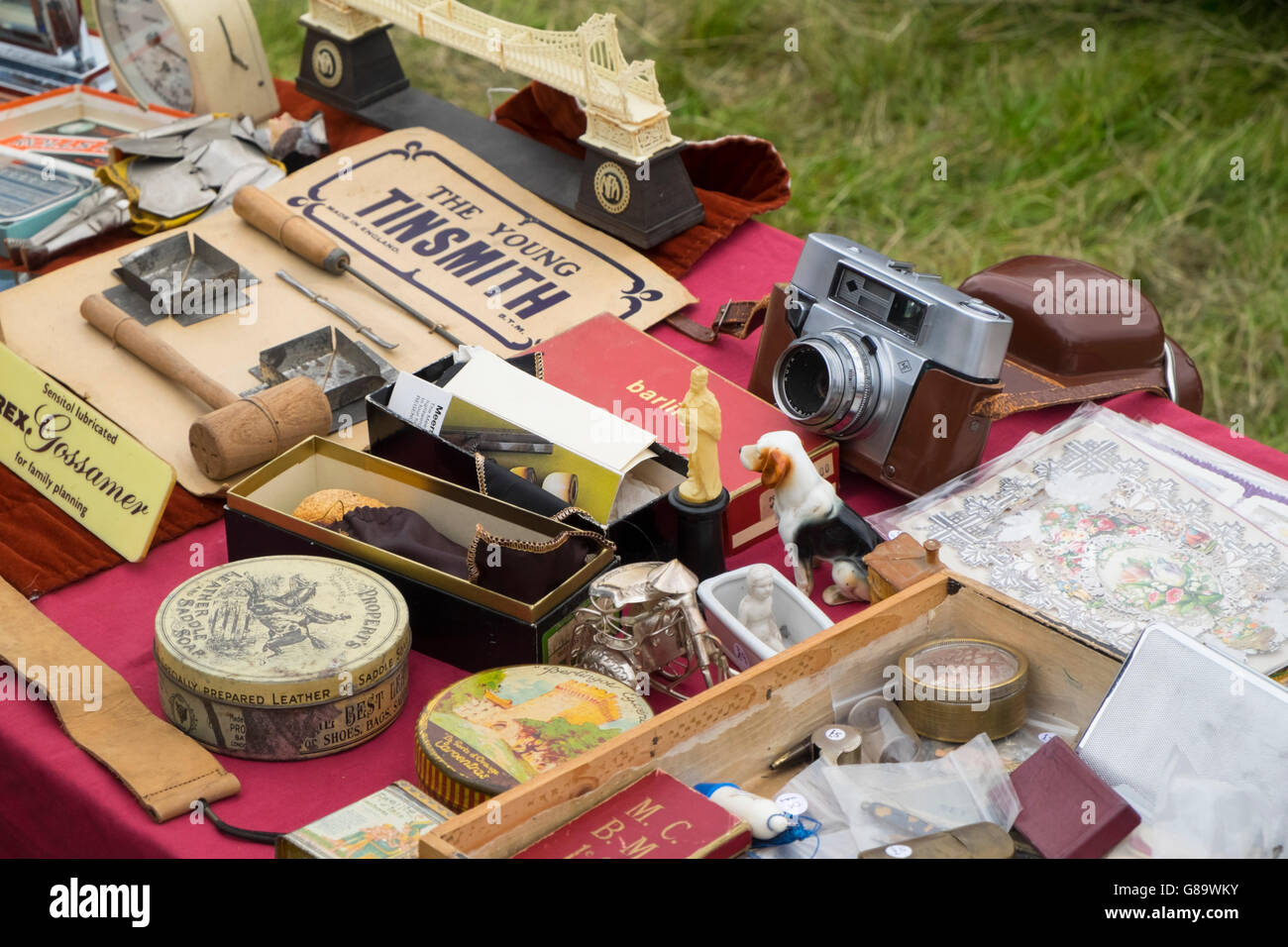 Car stall hi-res stock photography and images - Alamy