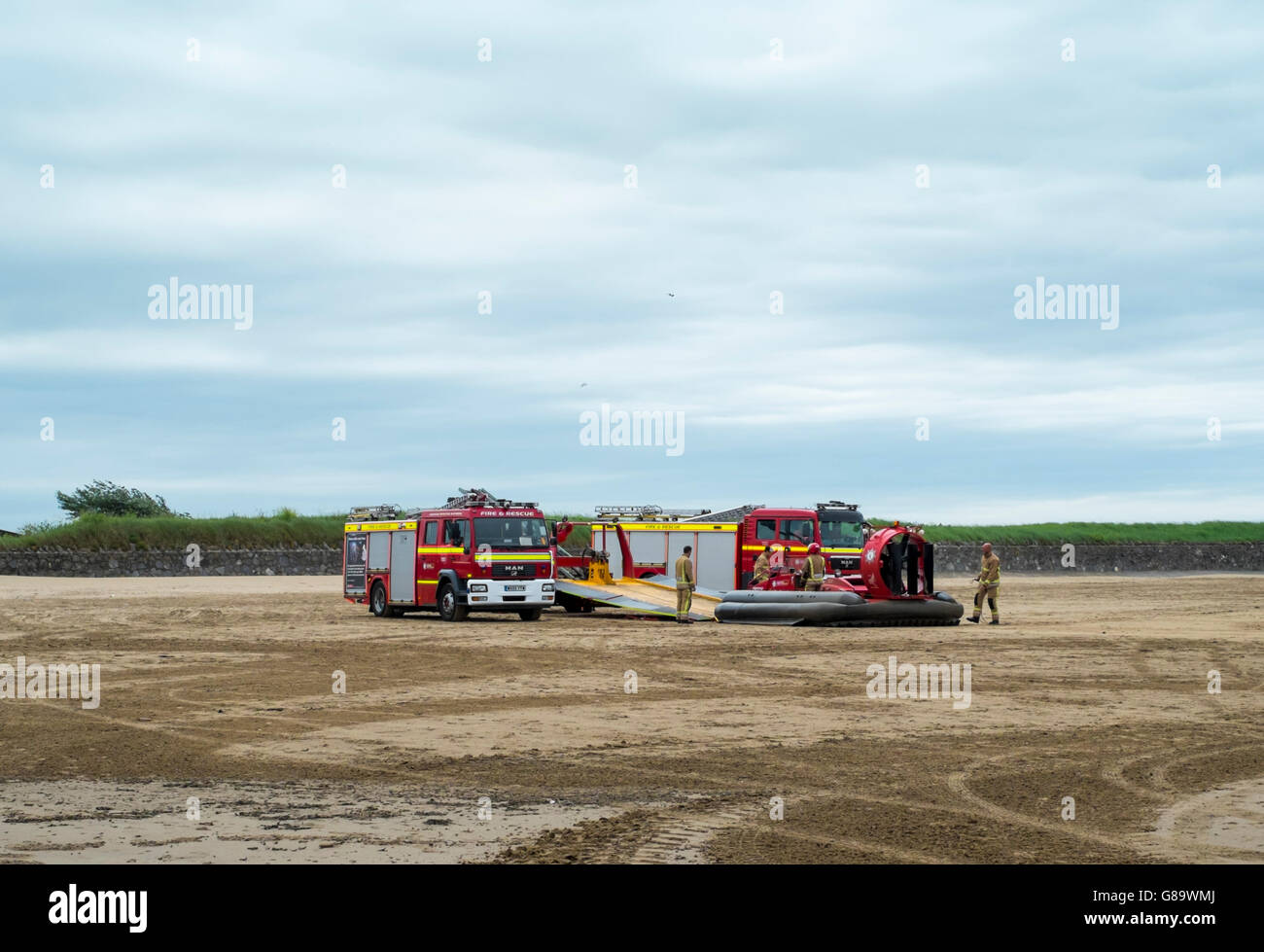 Weston-super-Mare Somerset Hovercraft Avon Fire and Rescue Stock Photo ...