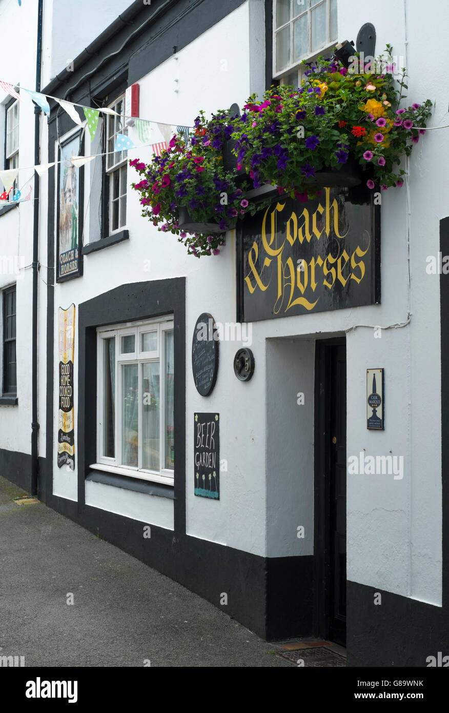 Appledore village pub hi-res stock photography and images - Alamy