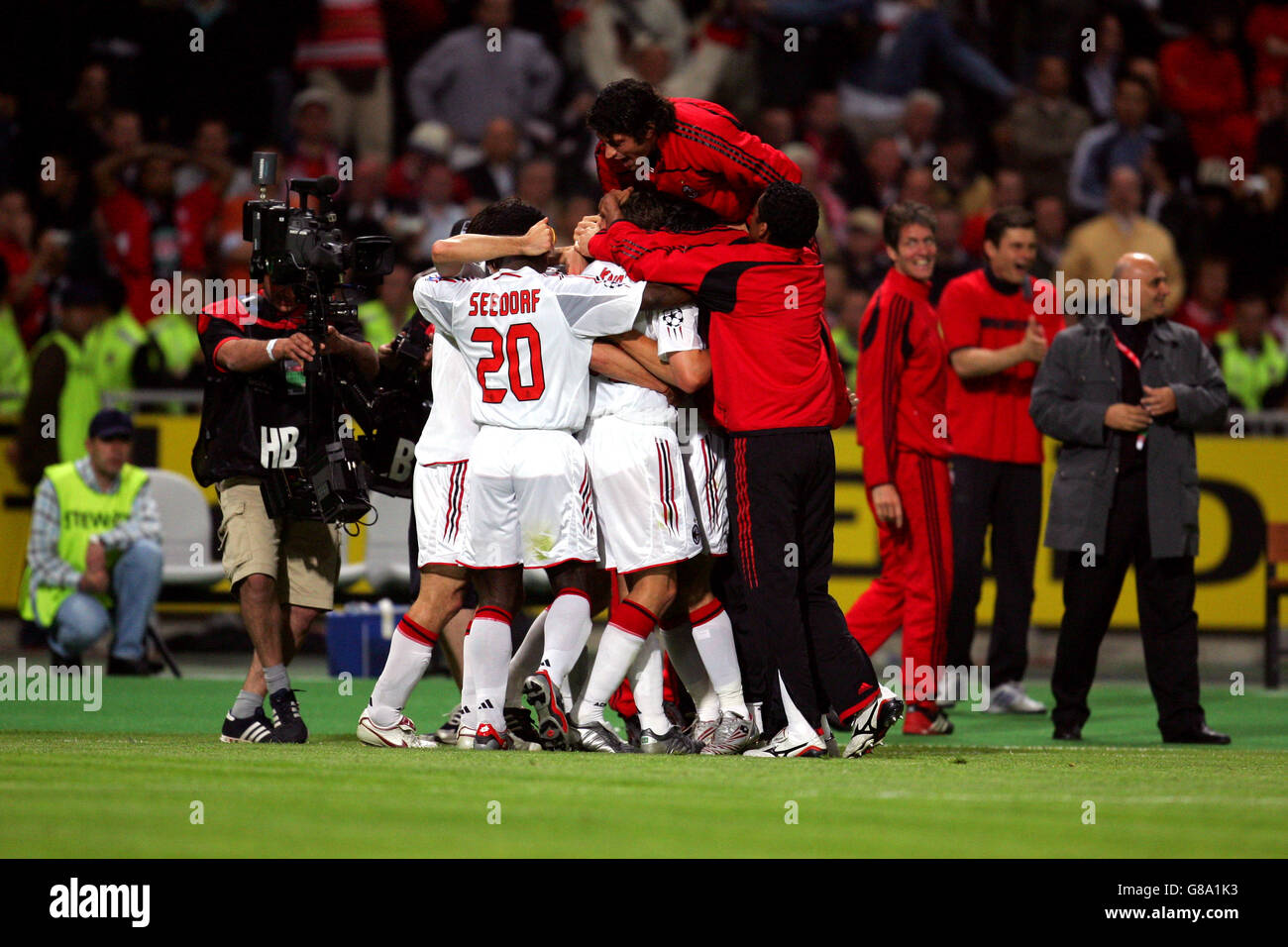 Hernan crespo liverpool milan hi-res stock photography and images - Alamy