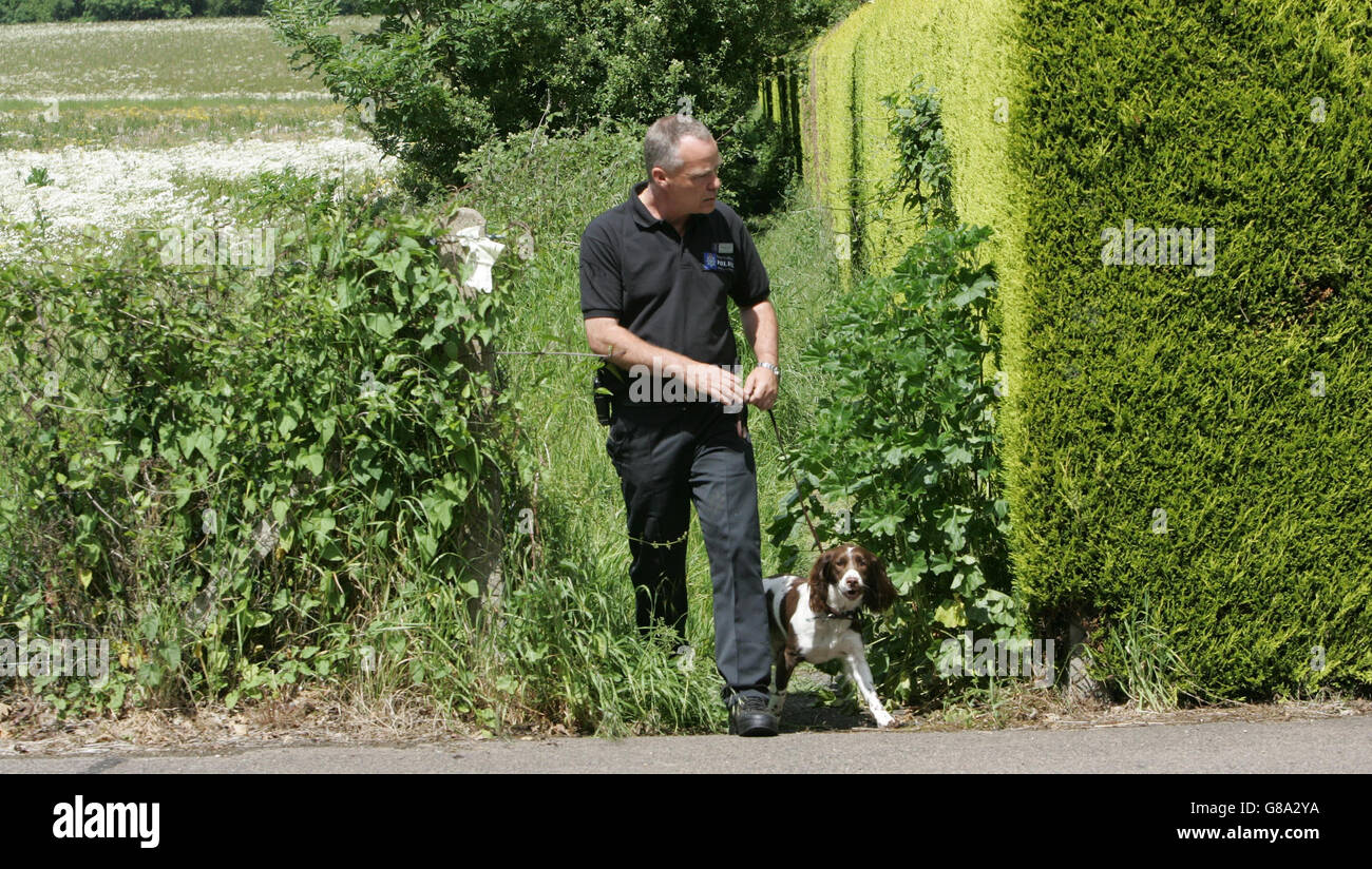 Social police crime stabbing animal dog hi-res stock photography and ...