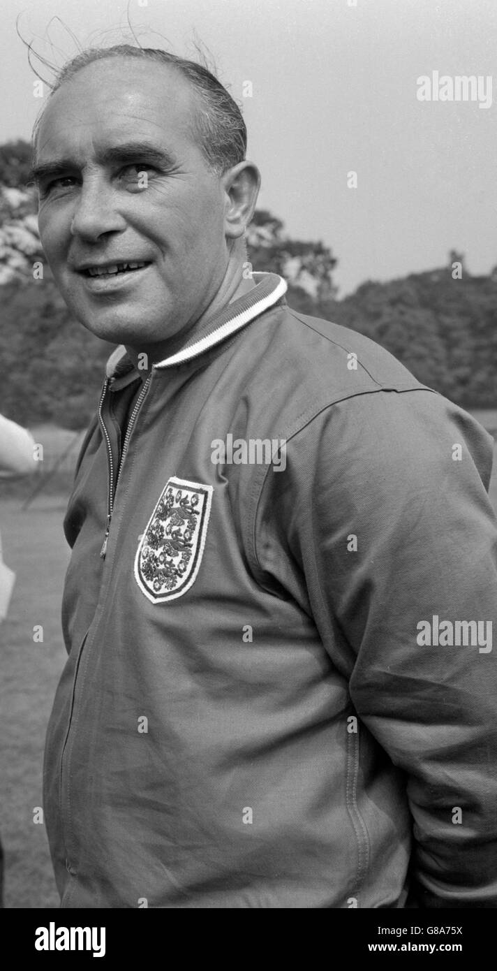 Soccer coach england Black and White Stock Photos & Images - Alamy